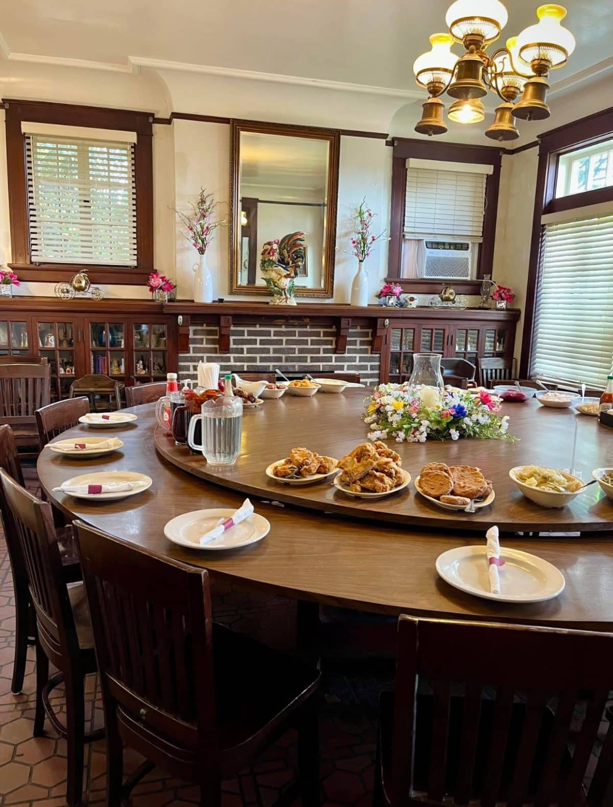 Southern Roots & Savory Bites: 5 Family-Owned Restaurants Worth the ...